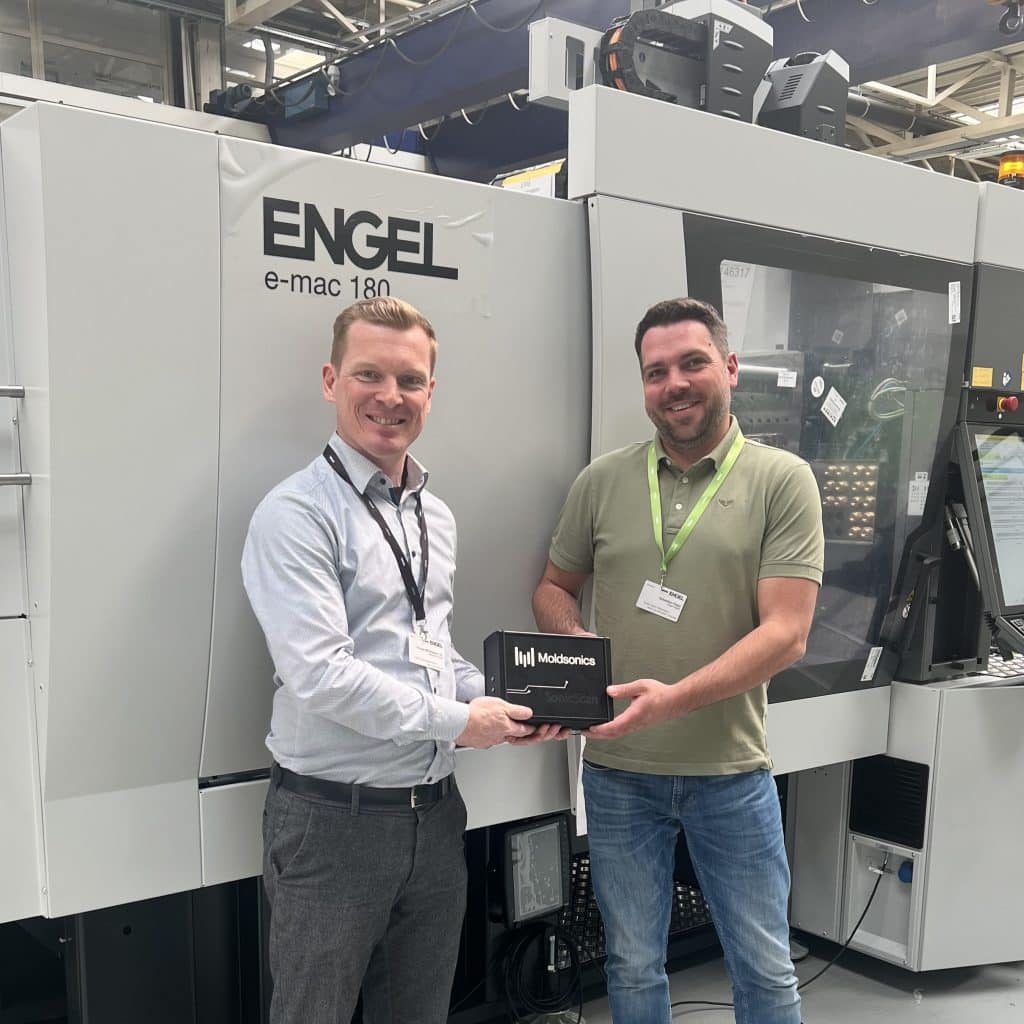 Inline sensor technology in injection molding: Moldsonics live at ENGEL ...